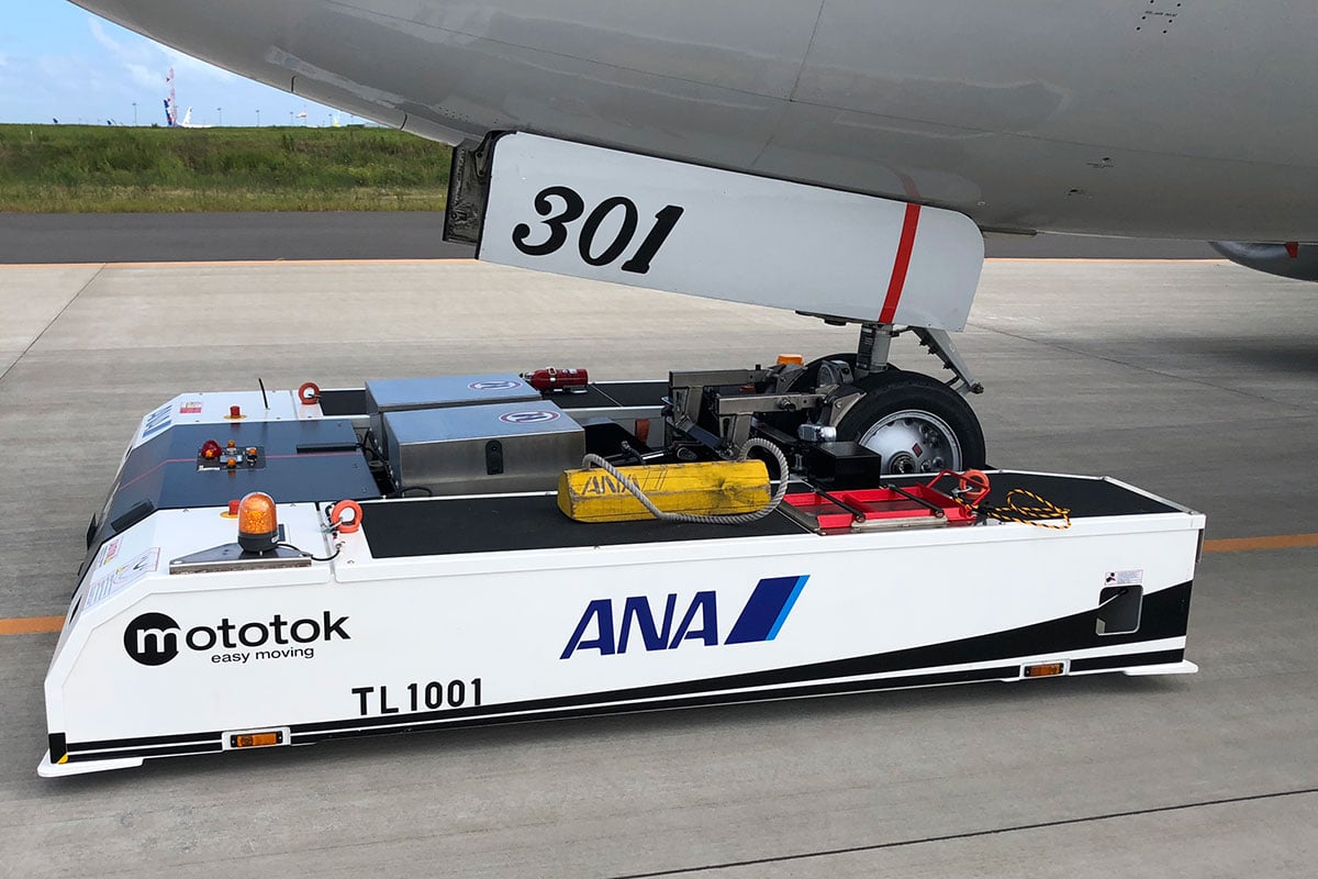 Pushback Tugs 2.0 – Electric Aircraft Tug "Spacer" by Mototok