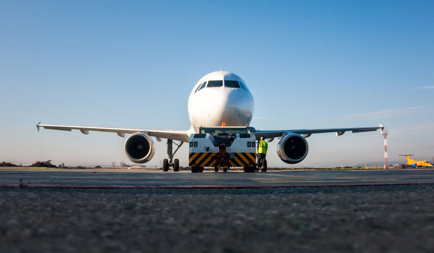 Pushback tugs: types, differences, and innovations